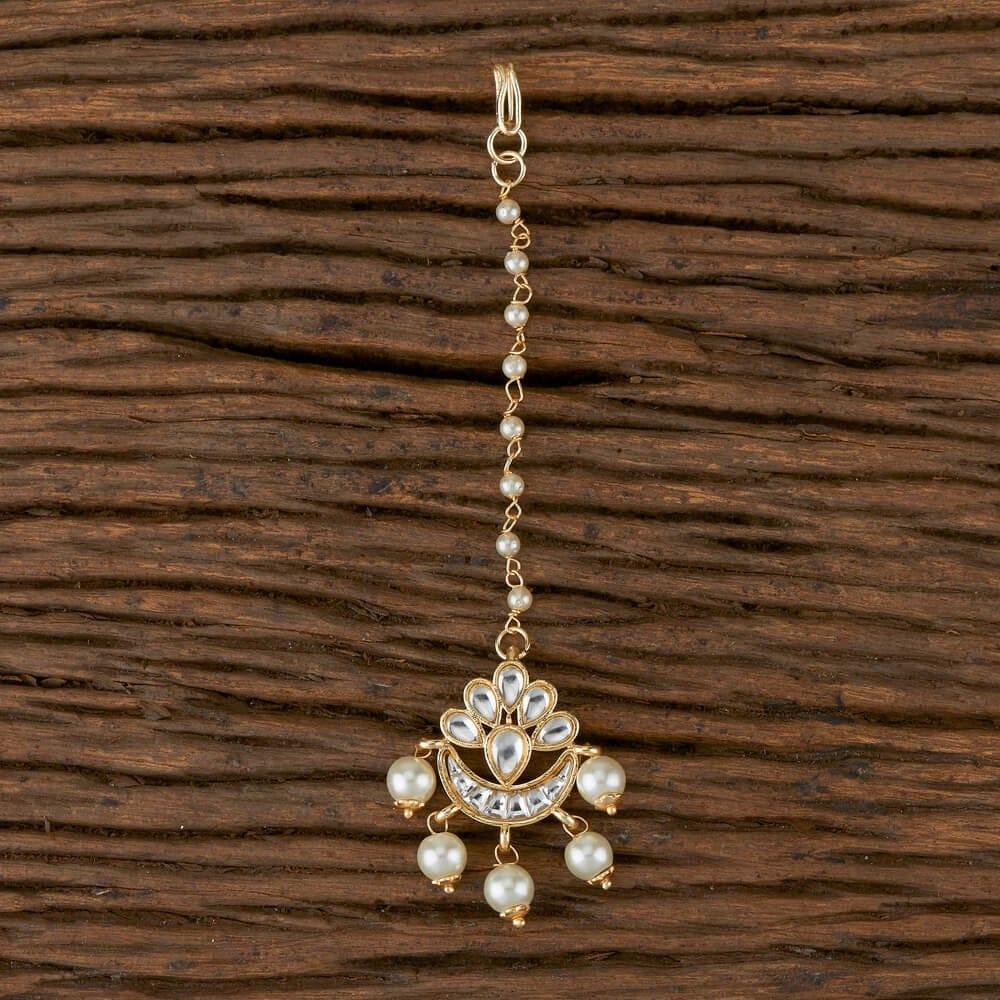 Small kundan maang tikka store